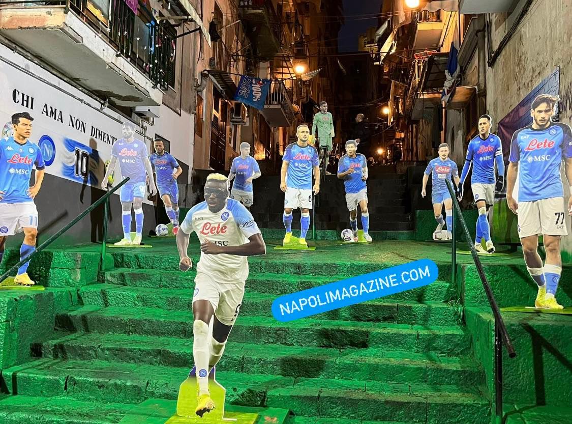 VIDEO NM + FOTO SHOW - Napoli, colorate di verde le scale ai Quartieri ...