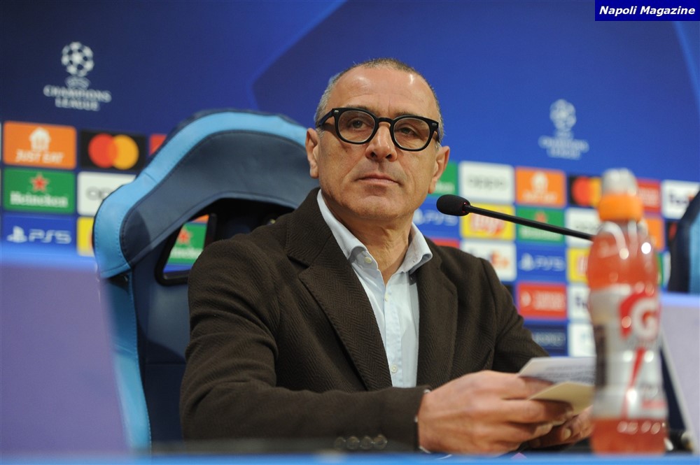 CDS - Napoli, mister Francesco Calzona ha già riportato il sorriso sui ...