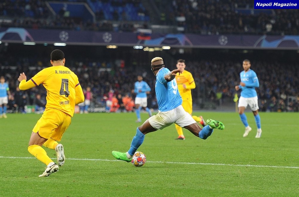 320 FOTO NM - Napoli-Barcellona: il racconto da bordocampo in HD, dal ...