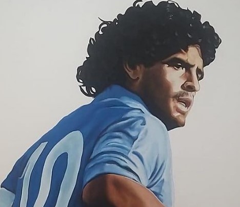 VIDEO + FOTO - Un tifoso realizza un murales di Maradona nella camera ...