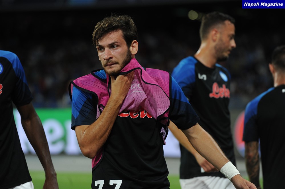 CDS - Khvicha Kvaratskhelia, nel Napoli è nata una stella, è una finta ...
