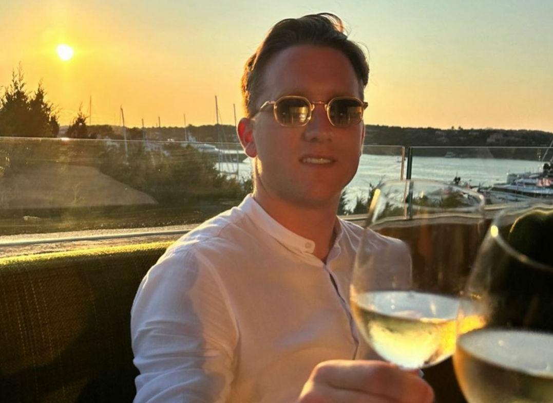 FOTO ZOOM - Zielinski a Porto Cervo con sua moglie Laura