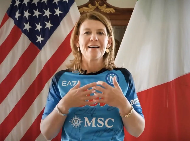 VIDEO - Consolato Usa a Napoli, la console Tracy Roberts-Pounds ...