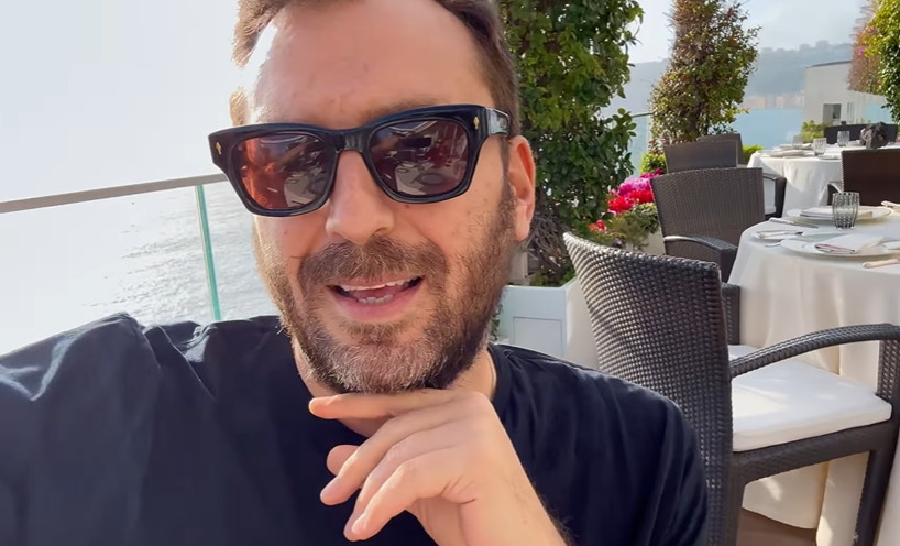 VIDEO - Cremonini: "Natale a Napoli in t-shirt, città incredibile che ...